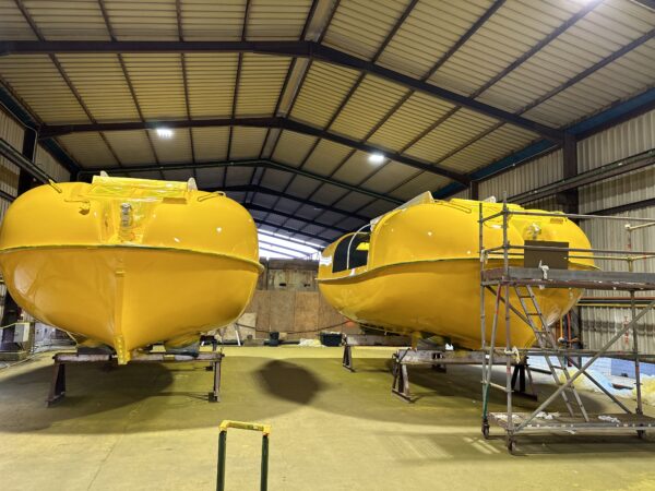 PALFINGER MARINE Around the Globe: Dry Dock Season - PALFINGER MARINE ...